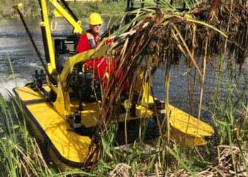 Lake Weed Cutter | Aquatic Weed Removal & Harvester Boat